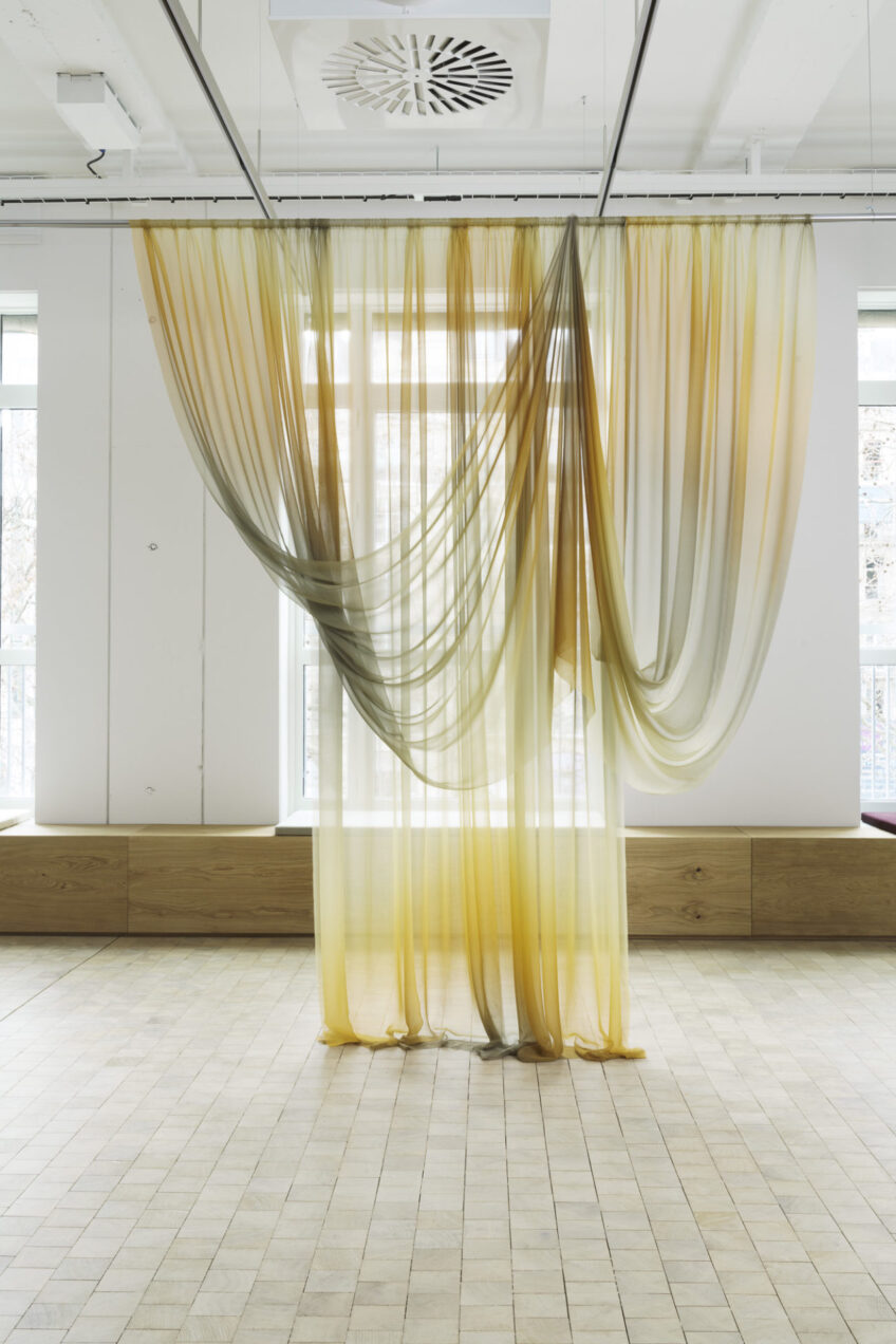 Jessica Hemmings – Textile Writer